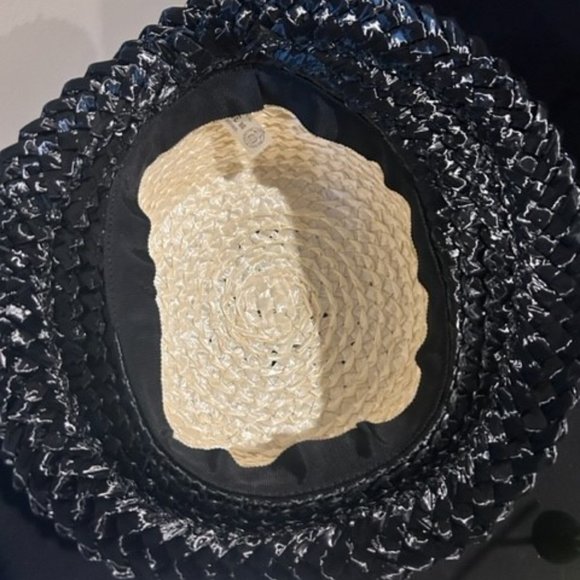 Vintage | Accessories | Vtg Raffia Black White Straw Union Made Hat ...